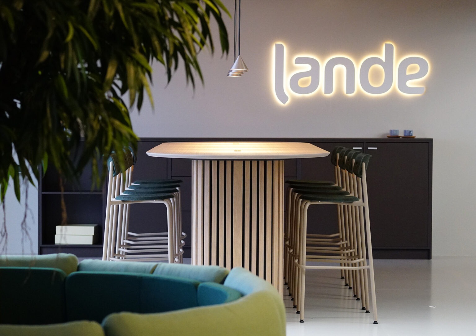 About Lande - Lande